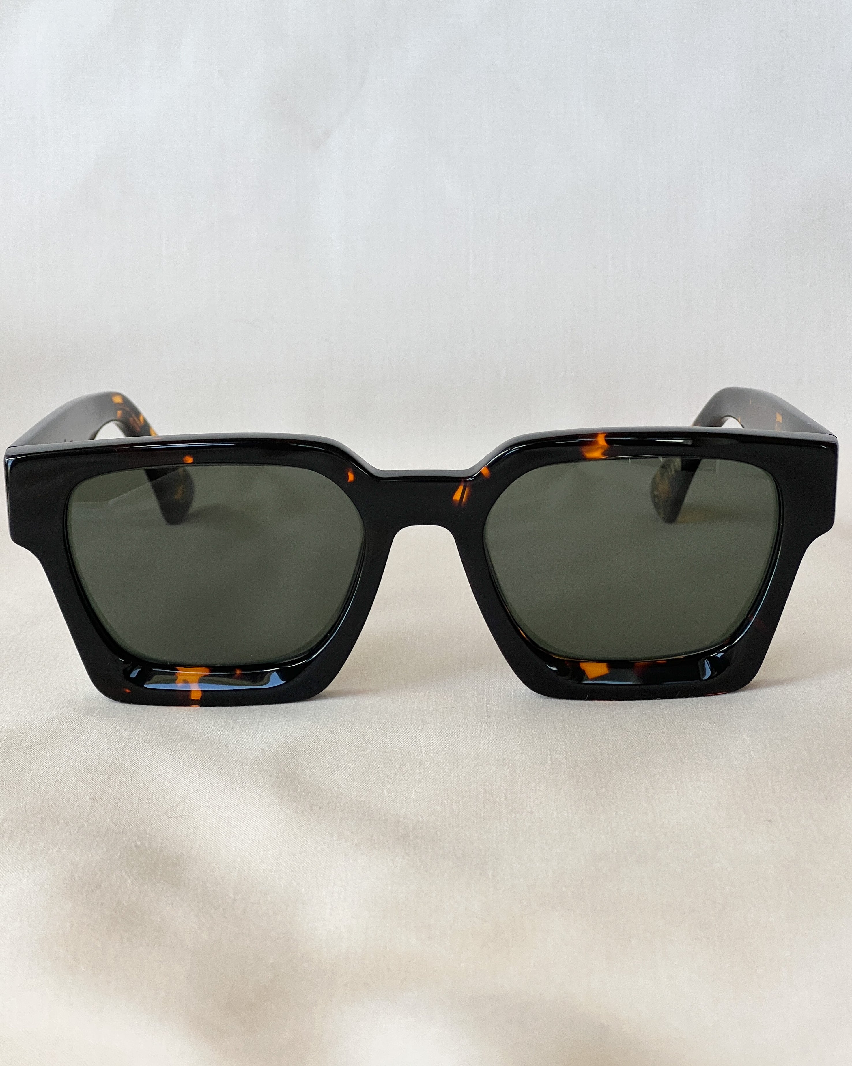 Sondé - Dark Tortoise GLASS – Dasten Eyewear